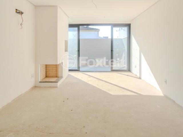 Apartamento Garden em condomínio com 3 dormitórios em Porto Alegre