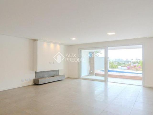 Apartamento Garden Exclusivo com Piscina e Vista Eterna para o Guaíba