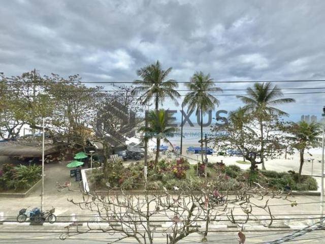 Apartamento garden frente mar com varanda na Praia das Pitangueiras, Guaruja