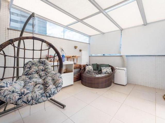 Apartamento Garden mobiliado, com 180 m² privativos, no bairro Chácara das Pedras