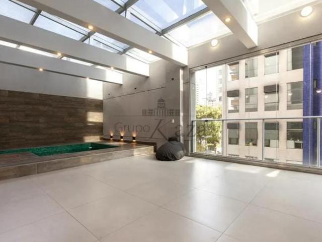 Apartamento Garden Moema 2 Suítes 197m²