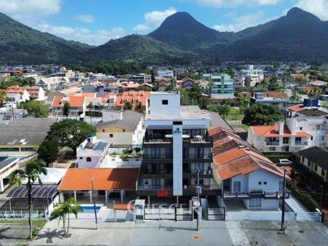 Apartamento garden NOVO à venda em Caiobá