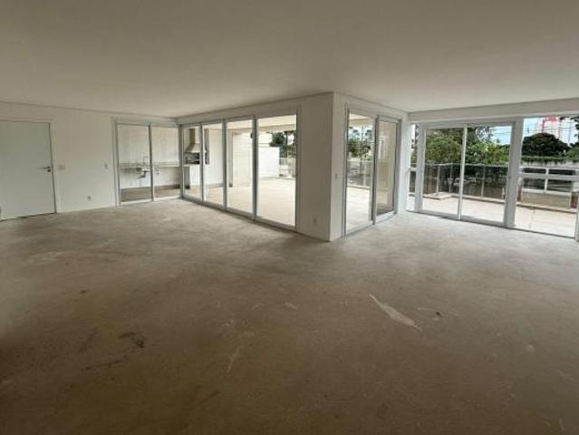 Apartamento Garden no ECOVILLE 4 SUÍTES 477M²PRONTO PARA MORAR ALTO PADRÃO
