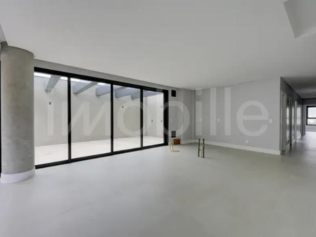 Apartamento Garden no Edifício Dusseldorf na Praia Brava Itajaí