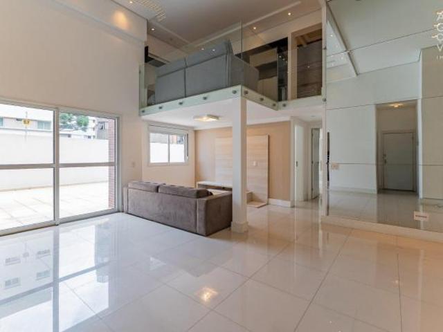 Apartamento Garden no Westside, 03 Quartos, 02 Vagas, Ampla Área Externa, Agua Verde, Curitiba