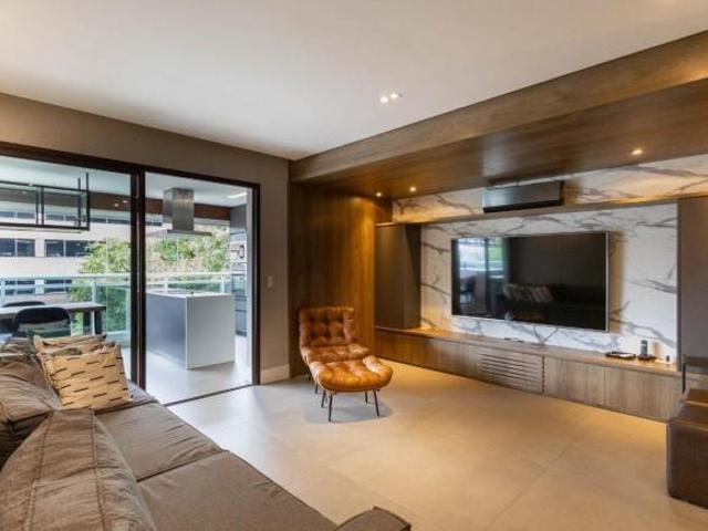 Apartamento garden para venda com 3 quartos, sendo 1 suíte, 142m²
