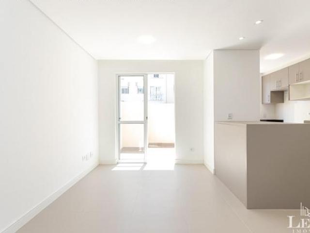 Apartamento Garden para Venda em Curitiba, Capão Raso, 1 dormitório, 1 banheiro, 1 vaga