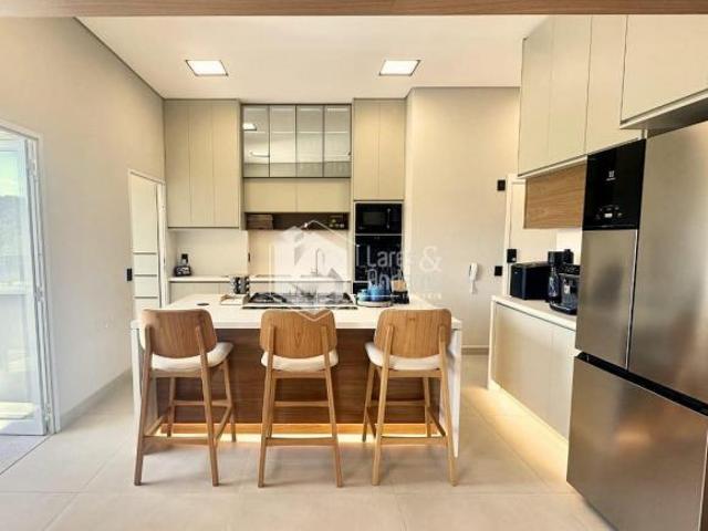 Apartamento garden para venda em Santo Amaro com 4 quartos, sendo 3 suítes, 190m²