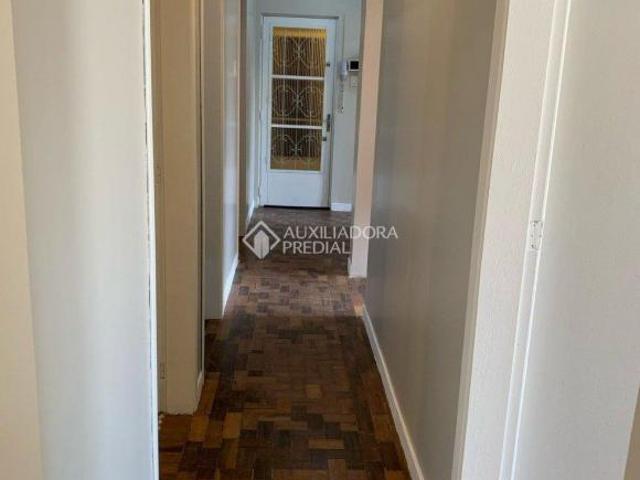 Apartamento Garden reformado com potencial para até 4 dormitórios em localização privilegiada de Pet