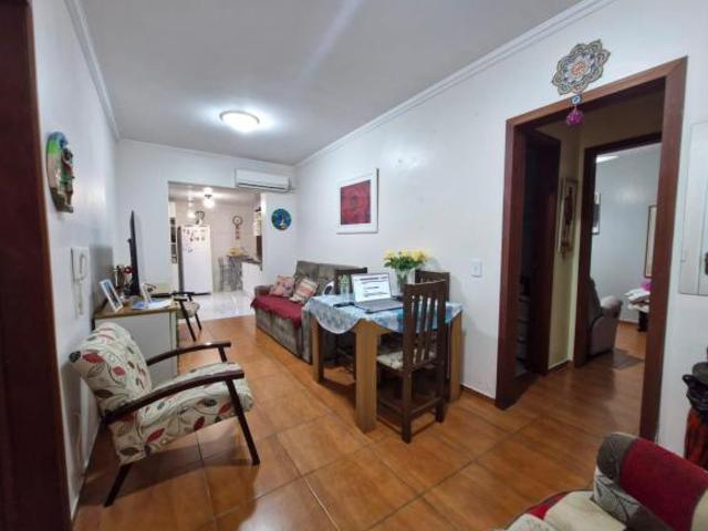 Apartamento Garden térreo, com 2 dormitórios, localizado no Bairro Teresópolis