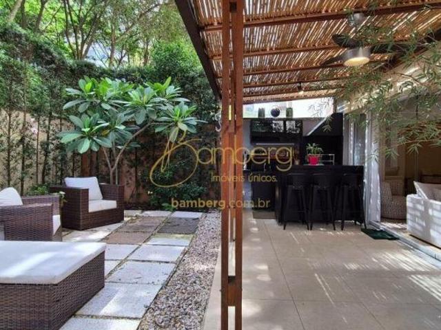 Apartamento Garden. Uma casa em condominio de clube
