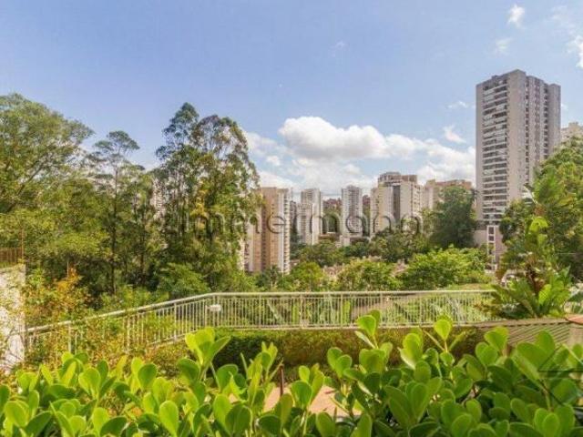 APARTAMENTO GARDEN VILA ANDRADE 1 DORMITÓRIO 1 VAGA