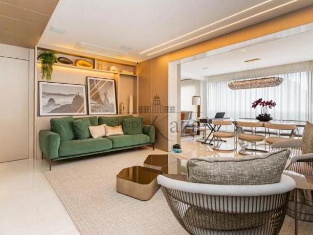 Apartamento Garden Vila Olímpia 3 Suítes 220m²