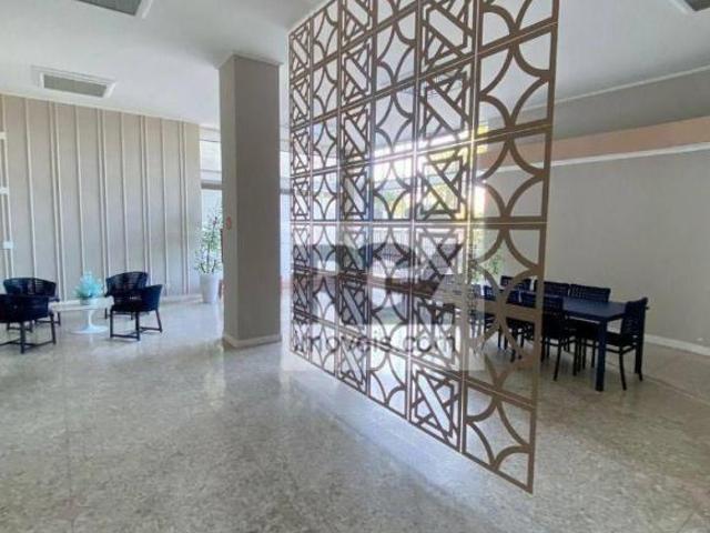 Apartamento grande com 4 dormitórios em São Vicente