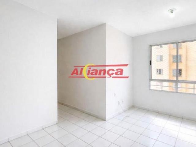 Apartamento grande ao lado do terminal Pimentas