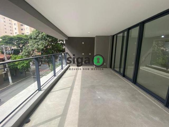 Apartamento Hall Privativo e 4 Suítes e 3 vagas em Endereço Nobre de São Paulo
