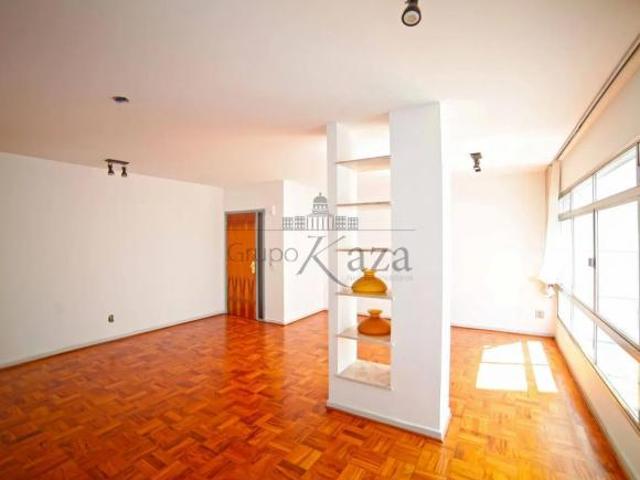 Apartamento Higienópolis 3 Dormitórios 144m²