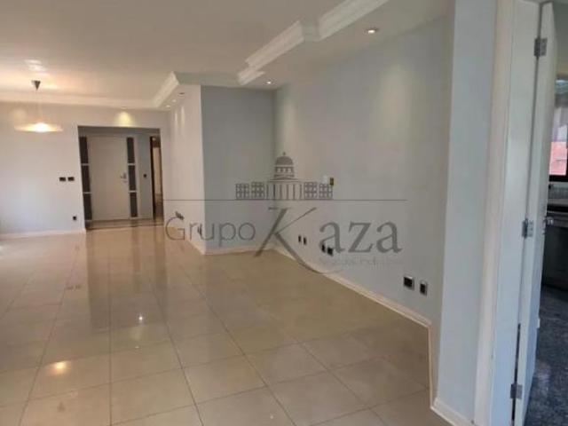 Apartamento Higienópolis 3 Dormitórios 180m²