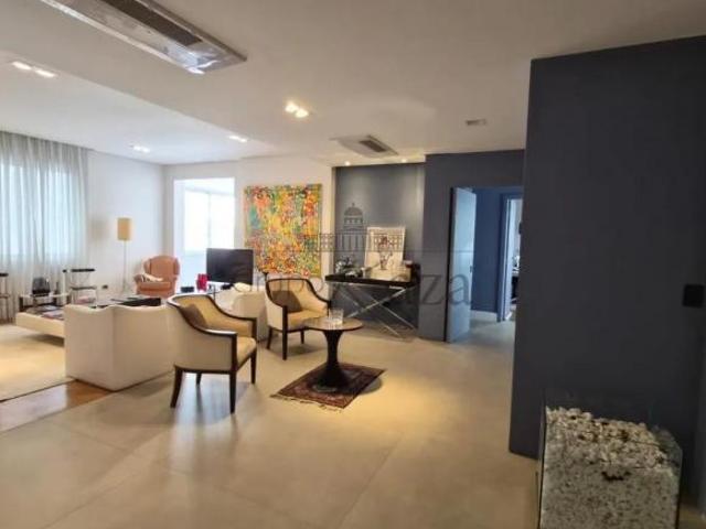 Apartamento Higienópolis 3 Dormitórios 200m²