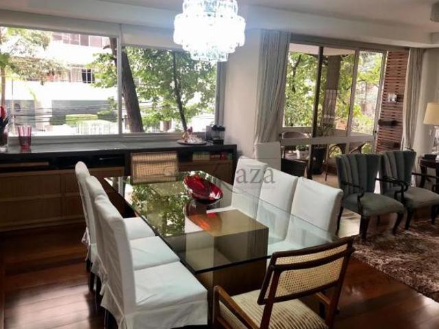Apartamento Higienópolis 3 Dormitórios 212m²
