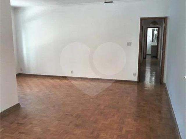 Apartamento Higienópolis. 3 quartos, sendo uma suíte. 1 vaga de garagem