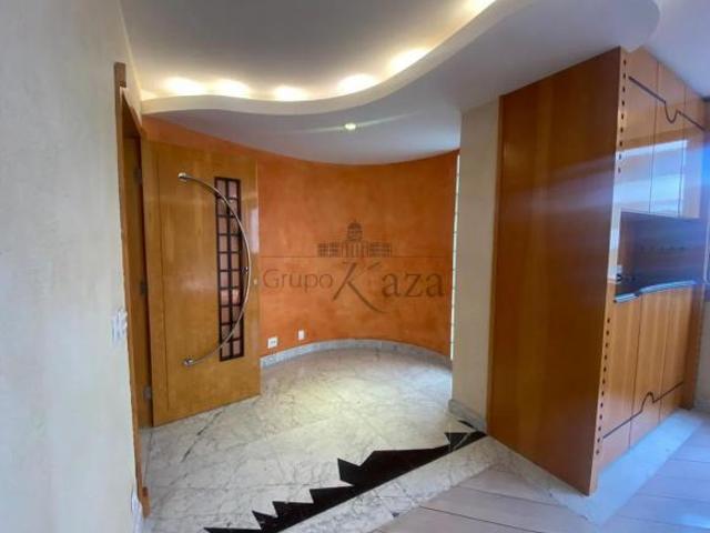 Apartamento Higienópolis 2 Dormitórios 130m²