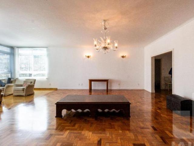 Apartamento Higienópolis 400m, 4 dorms, suíte, 2 vgs. Reformado!