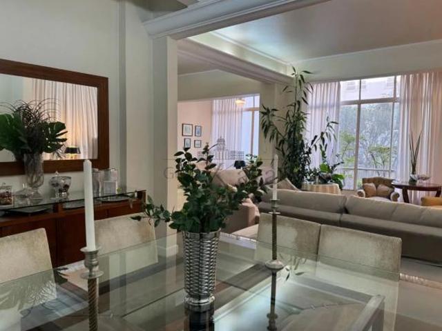 Apartamento Higienópolis 4 Dormitórios 228m²