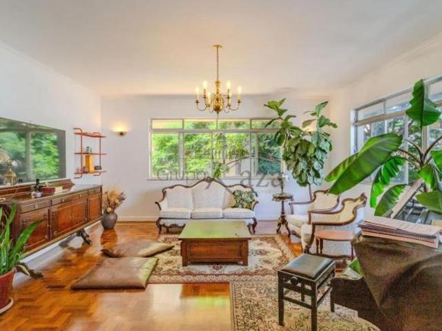 Apartamento Higienópolis 4 Dormitórios 270m²