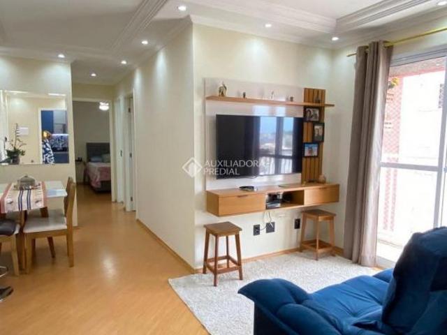 Apartamento Homero Thon 60m² | 2 Dormitórios | Andar Alto | Vista para Piscina