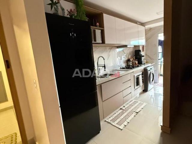 Apartamento Impecável com Planejados, Porcelanato e Vista do 18º Andar Apartamento com 3 Quarto s p