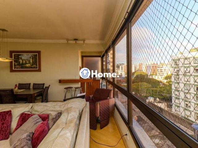 Apartamento Impecável com Vista Panorâmica, 2 Suítes e Living Ampliado