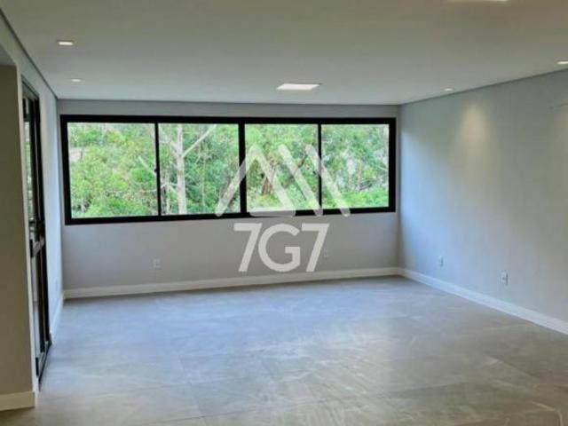 APARTAMENTO IMPECÁVEL EM ANDAR ALTO, TOTALMENTE REFORMADO NA VILA ANDRADE