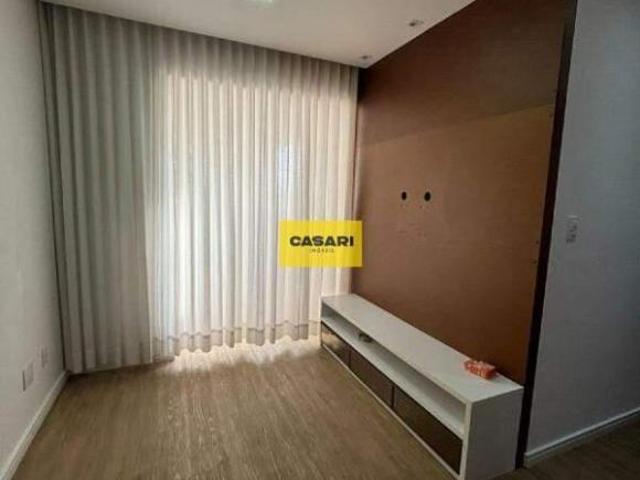 Apartamento impecável em Santo André com planejados completos e sacada envidraçada