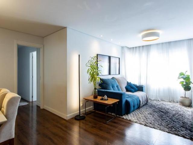 Apartamento impecável, orientação solar privilegiada!