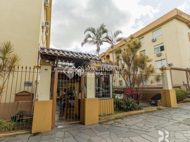 APARTAMENTO IMPECÁVEL, LAMINADO NOVO, 1 QUARTO NO BAIRRO CAVALHADA