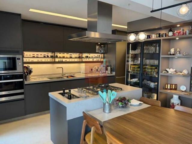 Apartamento impecável no charmoso bairro da Vila Mariana, prédio novo, com lazer completo