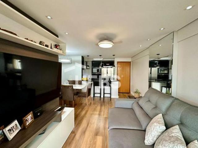 Apartamento impecável no Esmeralda Condomínio Clube 3 quartos
