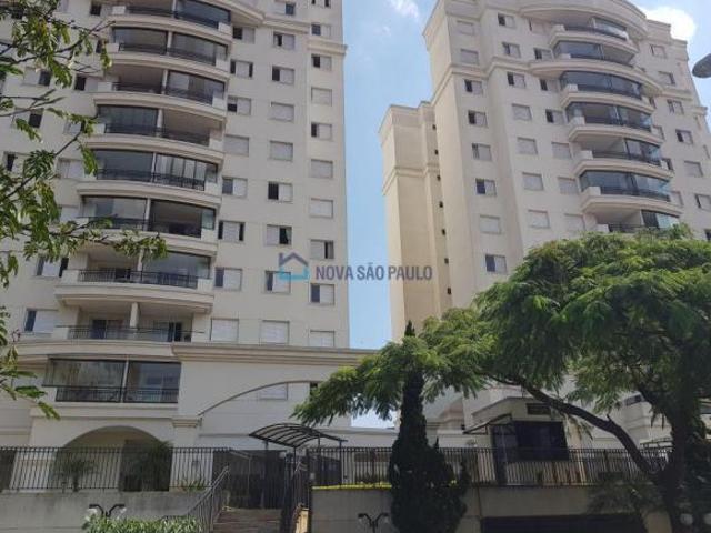 Apartamento impecável, planejado, Varanda, deposito! 500 m, 6 minutos a pé ao metrô Imigrantes