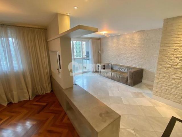 Apartamento impecável próximo ao Curitibano e Praça do Japão