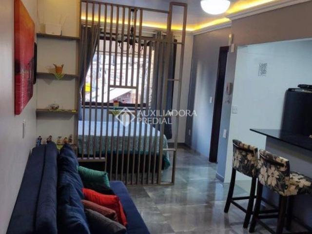 Apartamento impecável, próximo da Orla do Guaíba