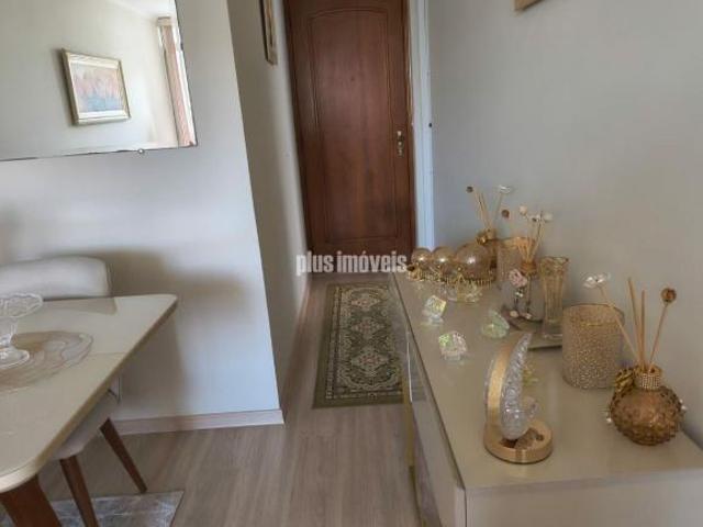 Apartamento impecável, totalmente reformado vista para o Golf Clube