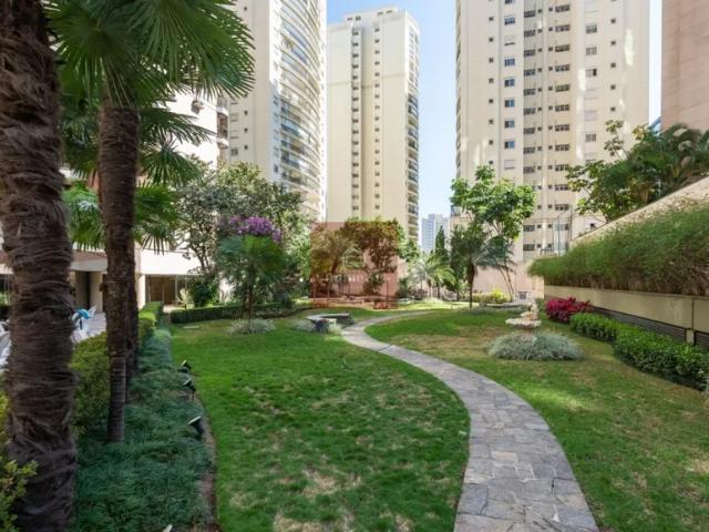 Apartamento Imperdível em Moema