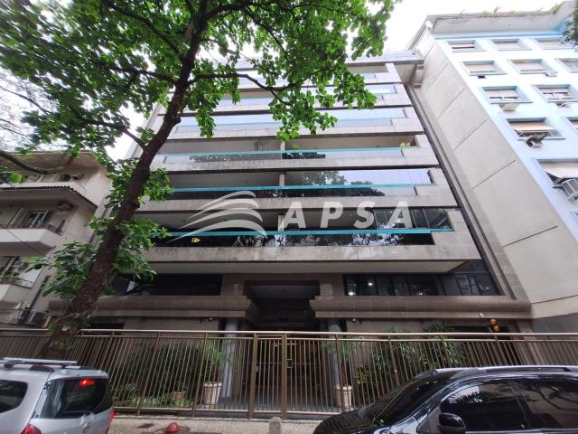 Apartamento in R DESEMBARGADOR ALFREDO RUSSEL
