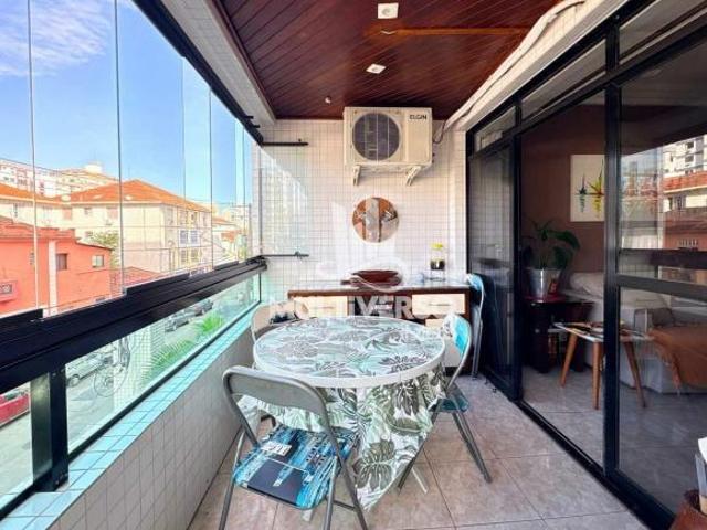 Apartamento incrível 2 dormitórios com varandas frente no Campo Grande em Santos