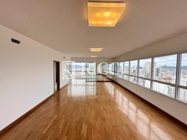 Apartamento incrível com vista mar na Vila Rica em Santos