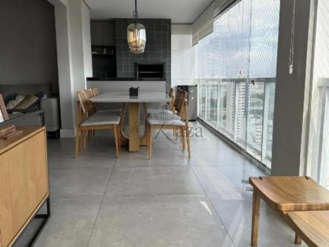Apartamento Ipiranga 3 Dormitórios 130m²