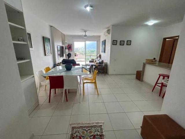Apartamento Itaguá 3 dormitórios sendo 3 suítes,1 lavabo,2 vagas de garagem,varanda gourmet com chur