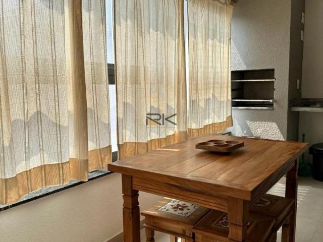 Apartamento Itaguá 2 dormitórios sendo 1 suíte,1 banheiro social, 1 vaga de garagem,varanda gourmet