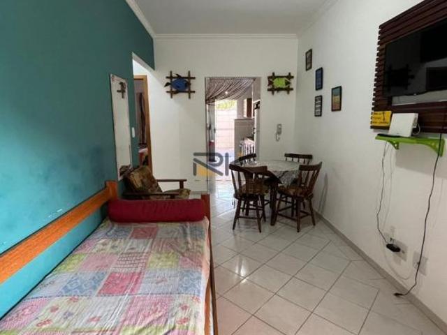 Apartamento Itaguá com 2 dormitórios sendo 1 suíte,1 banheiro social, 1 vaga de garagem,varanda gour